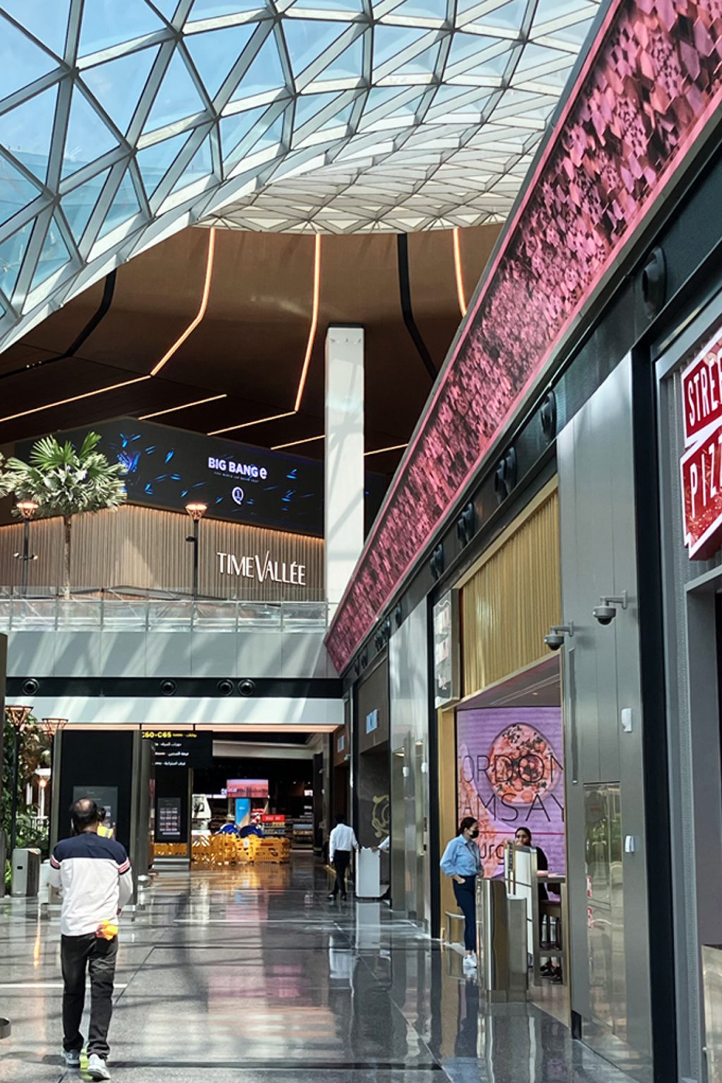 The Ashley Centre Entrance and Malls Refurbishment, Epsom - Leslie ...